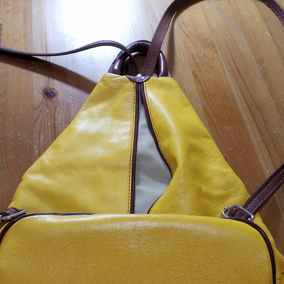 Vera Pelle | Bags | Womens Vera Pelle Backpack Purse Yellow Brown ...